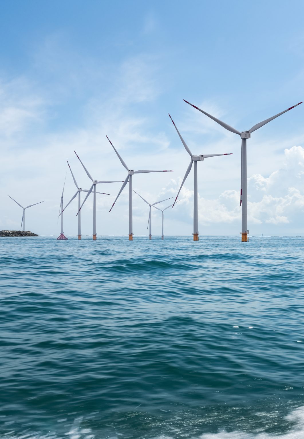 The Role of Offshore Wind Energy in Decarbonization | Mecanizados Acebrón